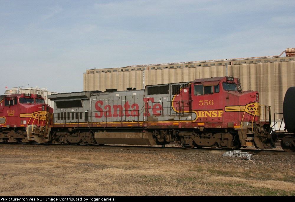 BNSF 556